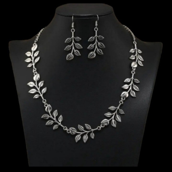 Jewelry | New 2 Pcs Vintage Leaf Jewelry Set Gift Box Included | Poshmark